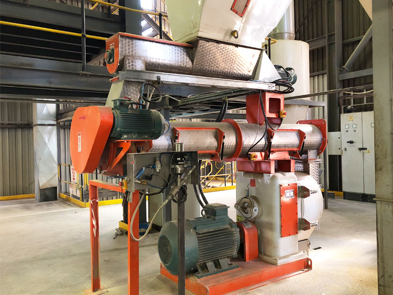 Chicken Feed Machinery,Chicken Feed Plant,Chicken Feed Production Line